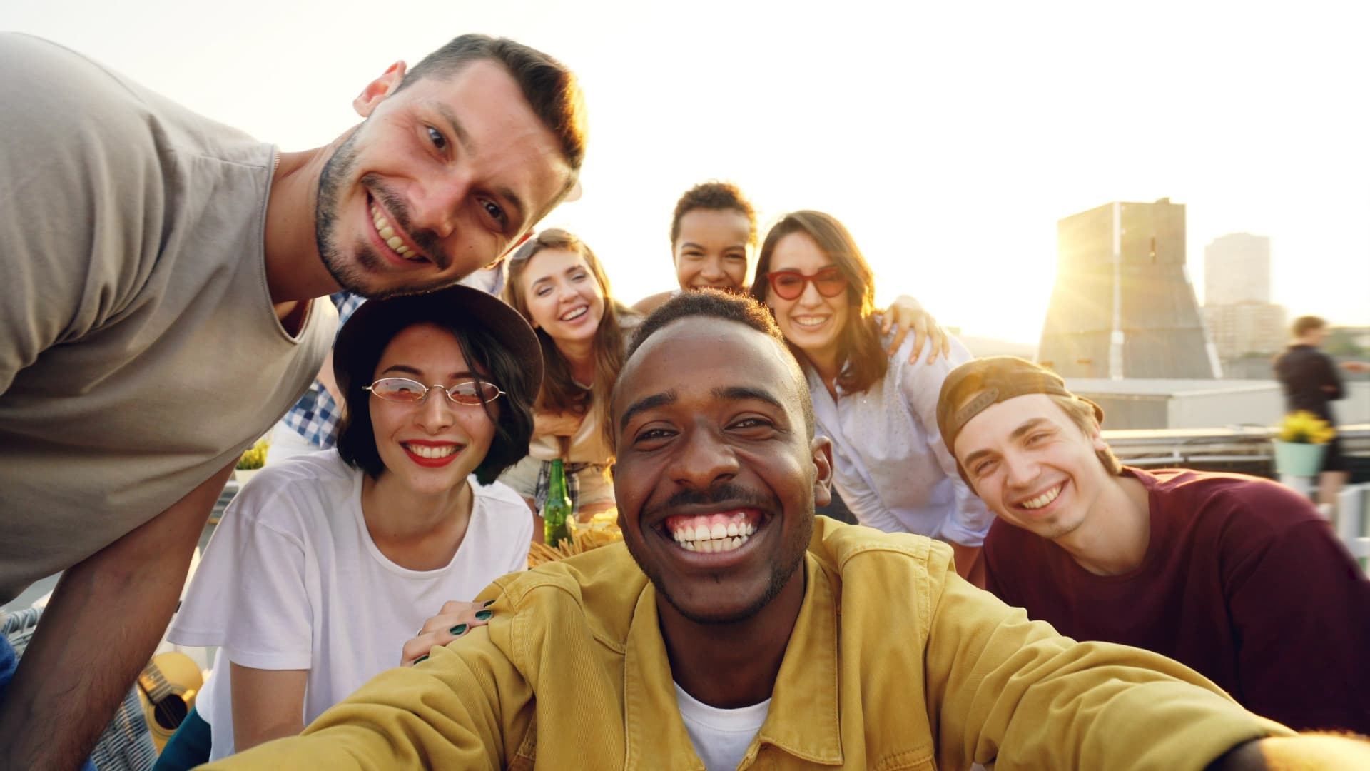 If You Have Zero Close Friends, You Likely Show These 10 Behaviors ...