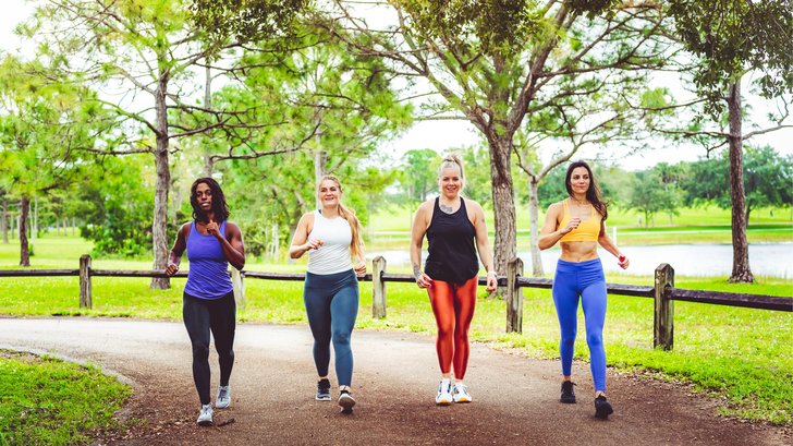 If You Naturally Walk Fast, You Likely Share These 9 Personality Traits
