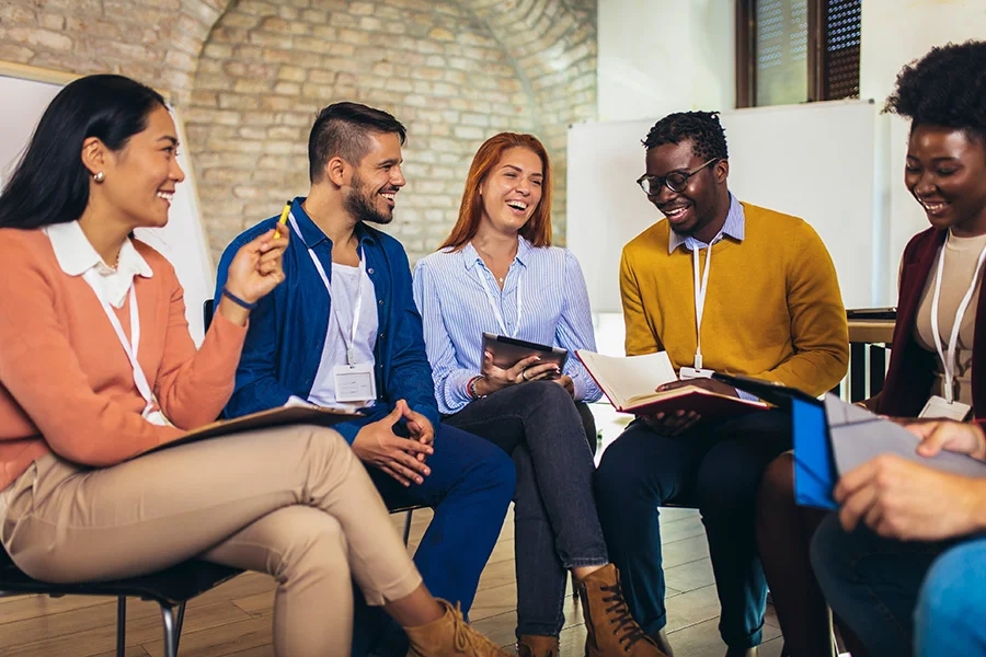 10 Phrases Classy People Use To Instantly Lift Any Conversation