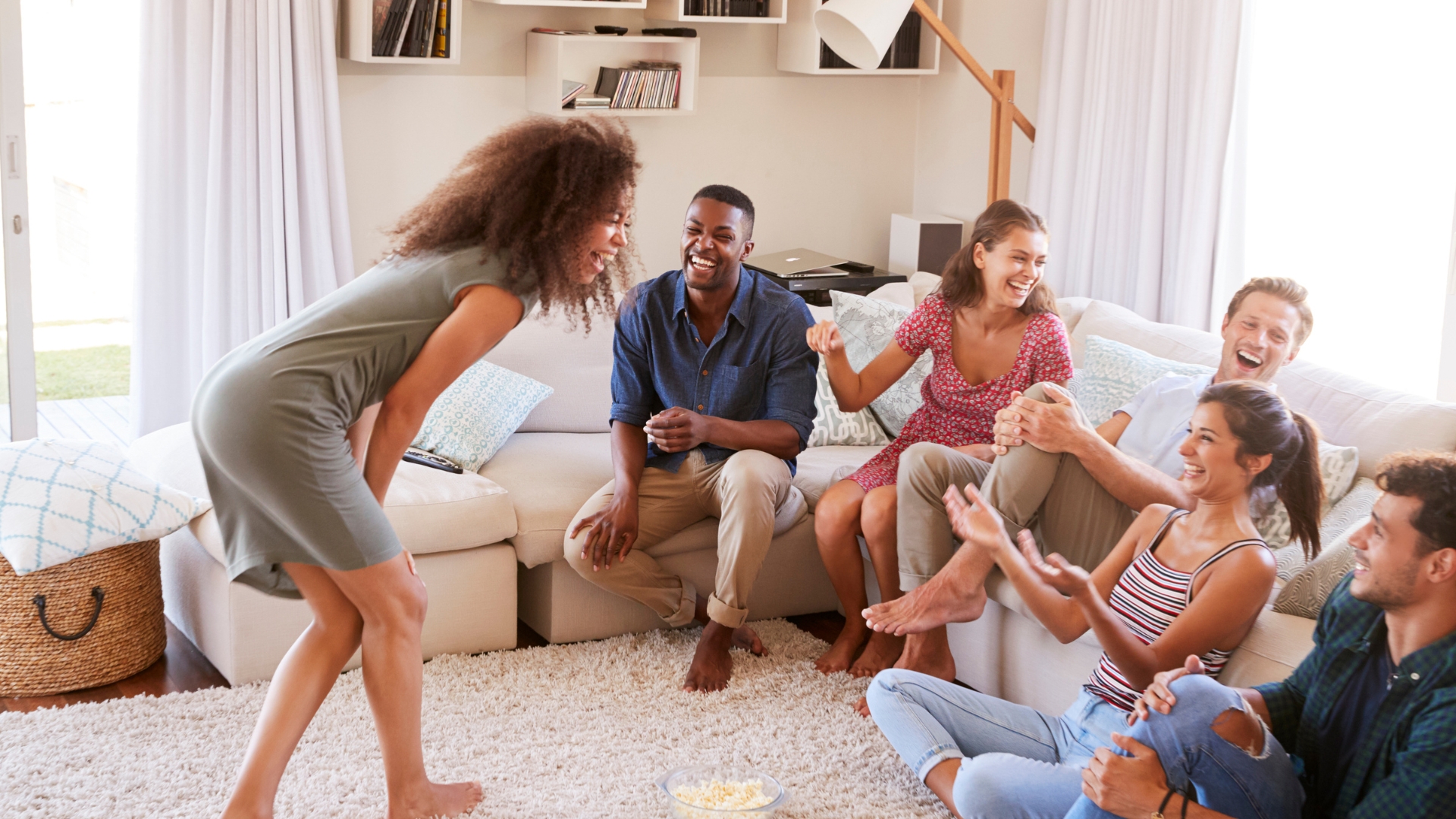 I Was Never Great at Making New Friends, but These 9 Body Language ...