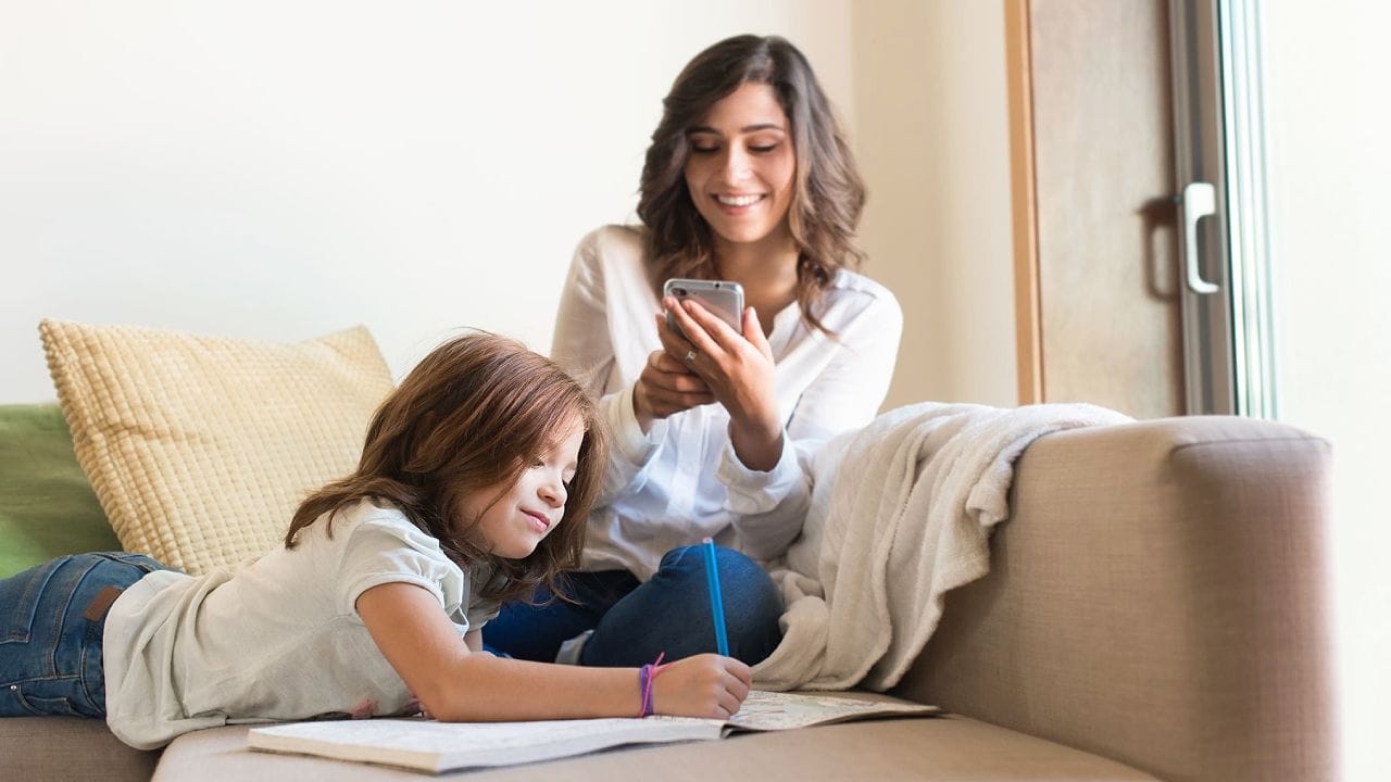 Parents Who Wonder Why Their Adult Kids Never Call Often Built These 10 ...