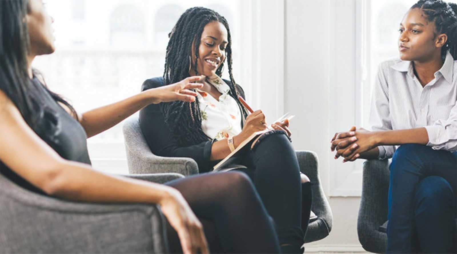 If You Use These 12 Phrases in Conversation, You Sound More Elegant ...
