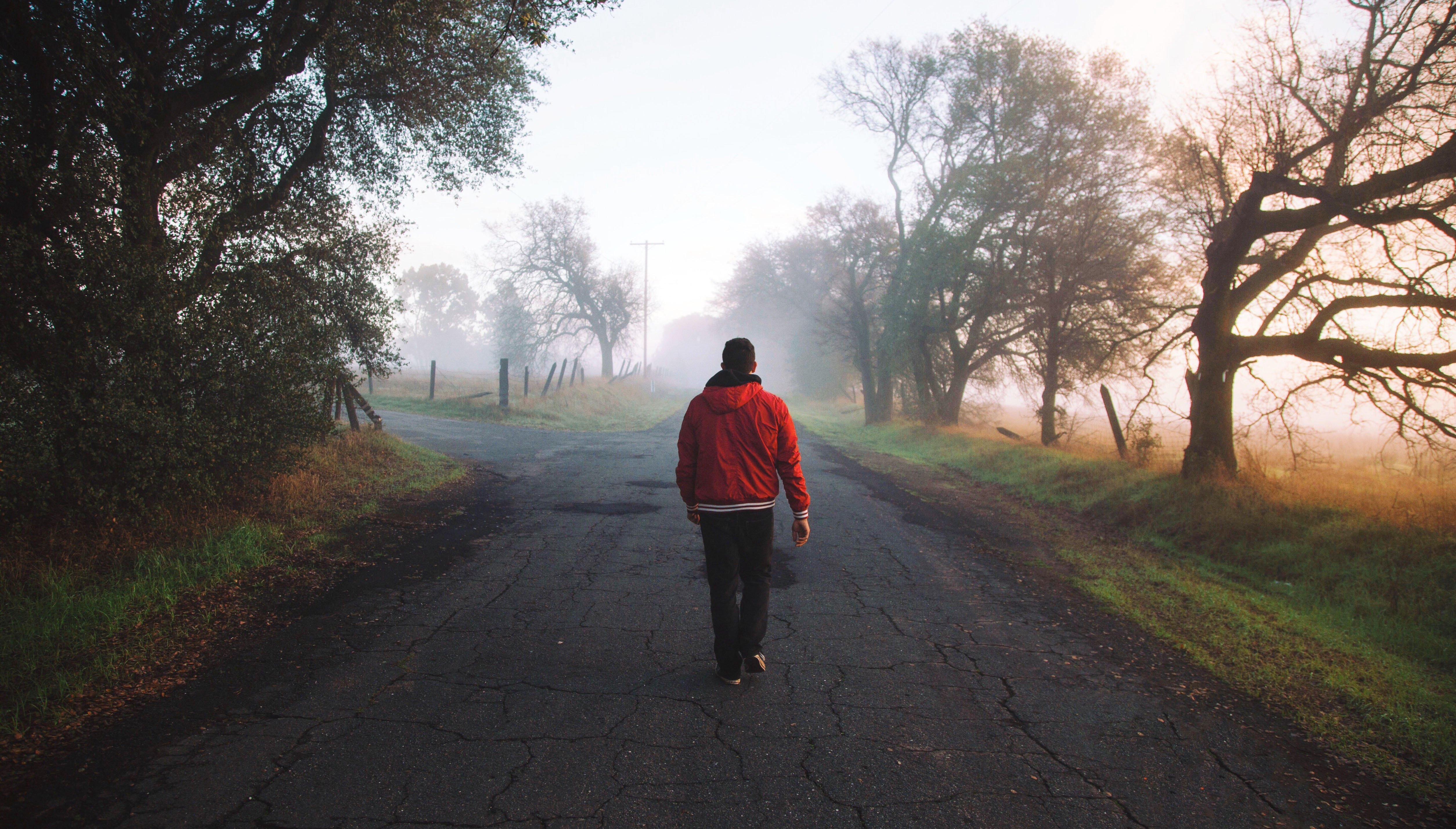 11 Situations Where Staying Silent and Walking Away Helps, According to ...