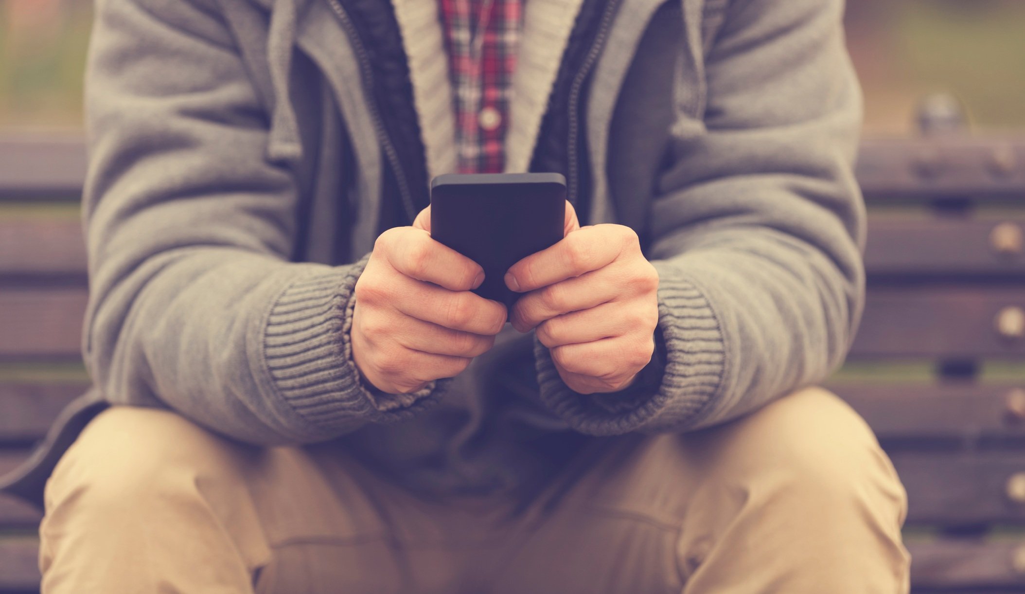 9 Polite Phrases Introverts Use to Decline Invitations and Keep Things Easy