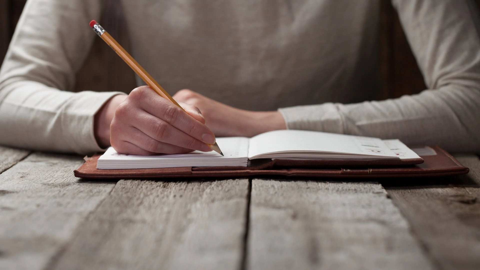 If You Still Write Things Down On Paper Instead Of Your Phone ...