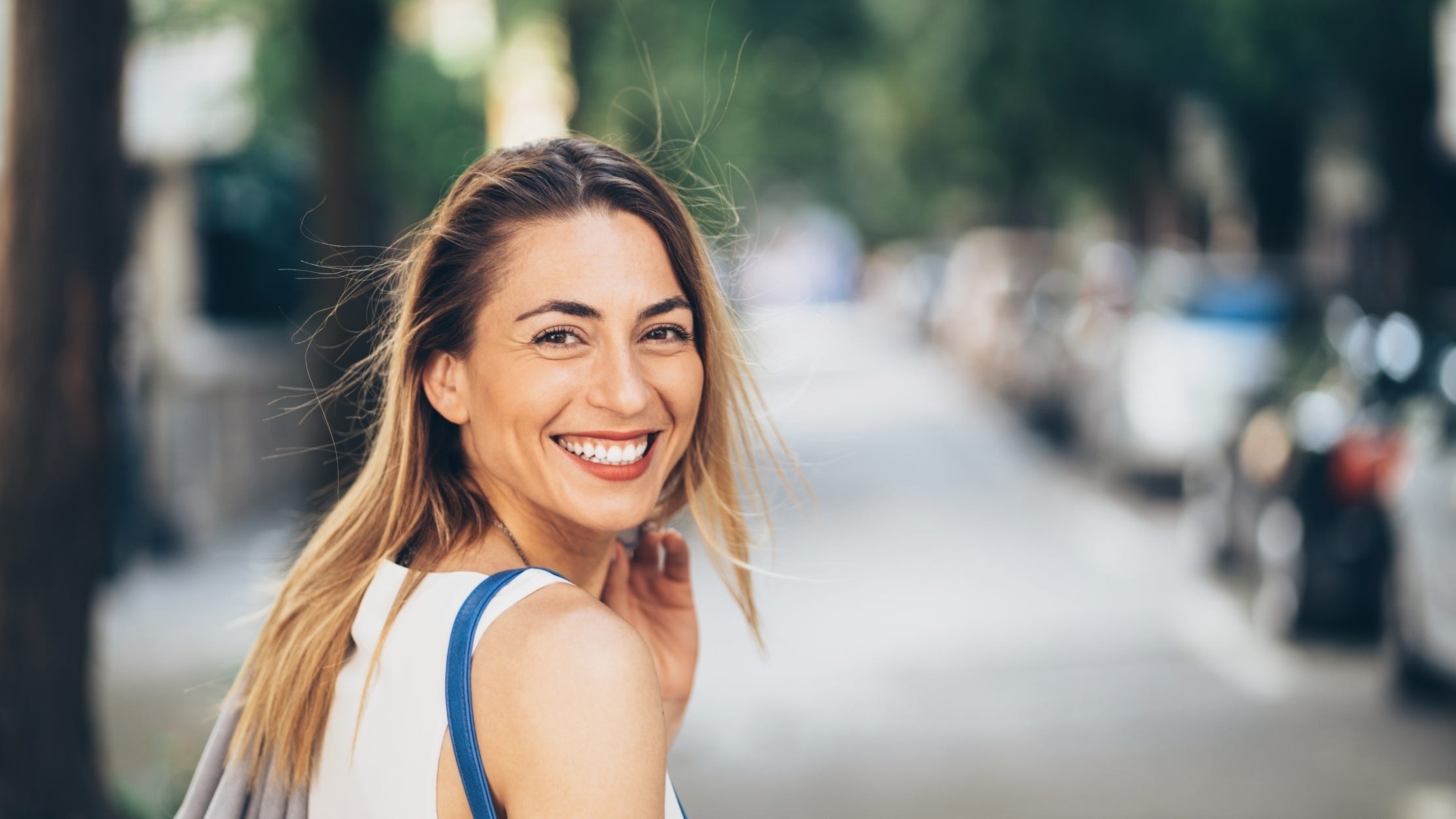 7 Things Genuinely Happy People Never Let Drain Their Energy