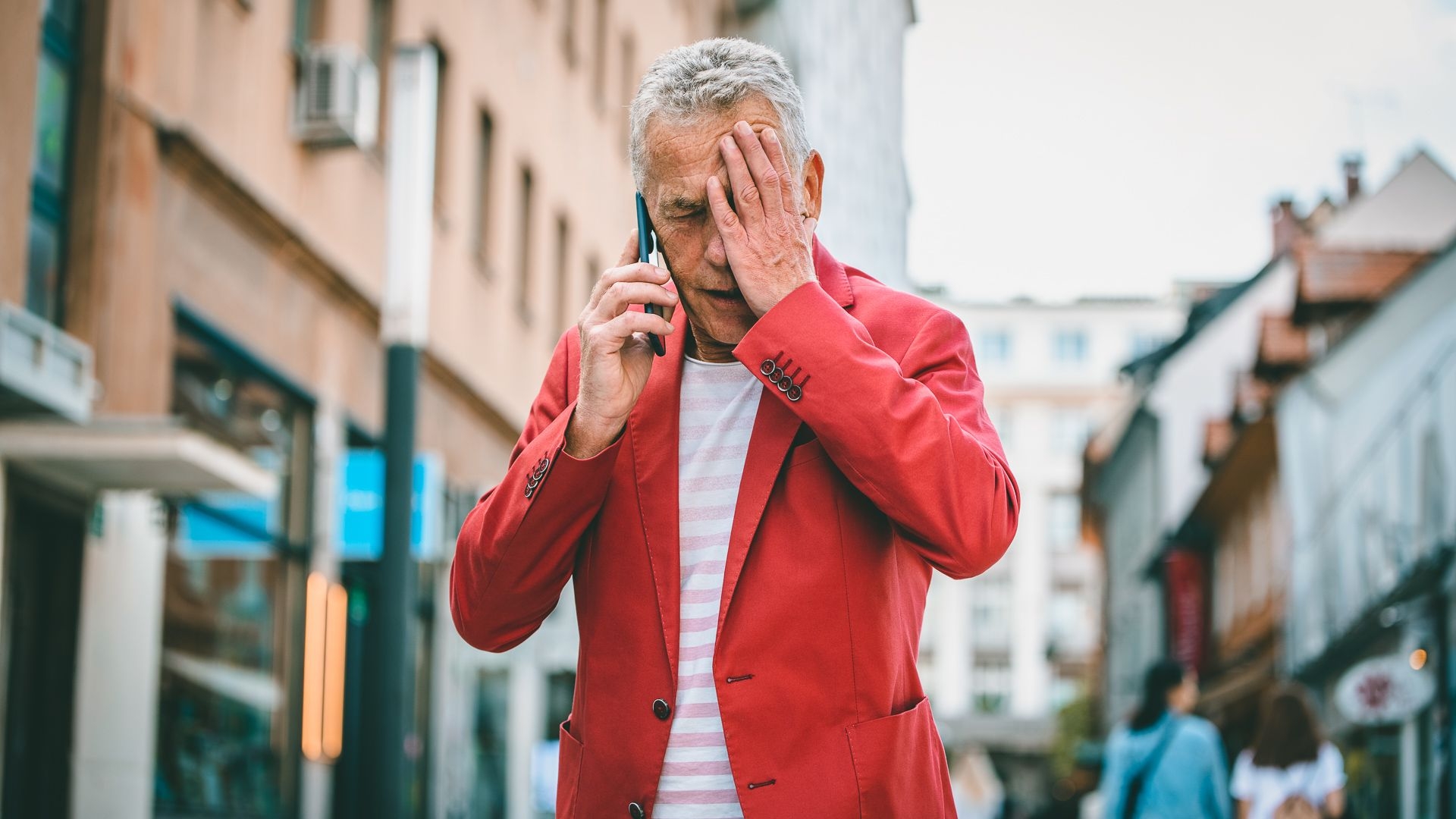9 “Rich People Problems” That Surprise Middle Class People