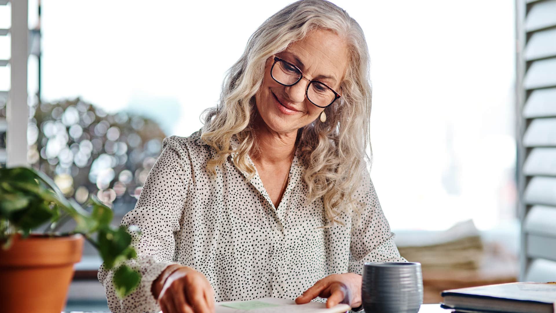 11 “Outdated” Habits People Over 60 Refuse to Drop That Psychology ...